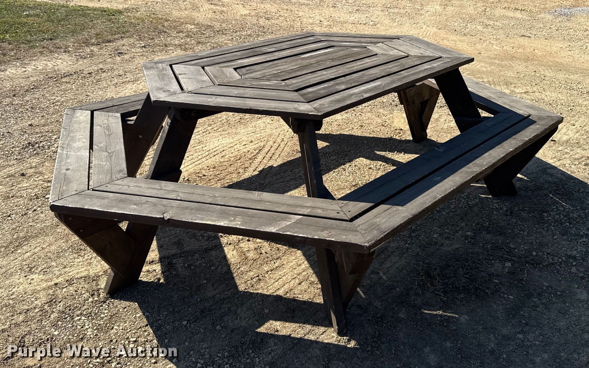 (2) picnic tables in Eldridge, IA | Item EM2381 sold | Purple Wave
