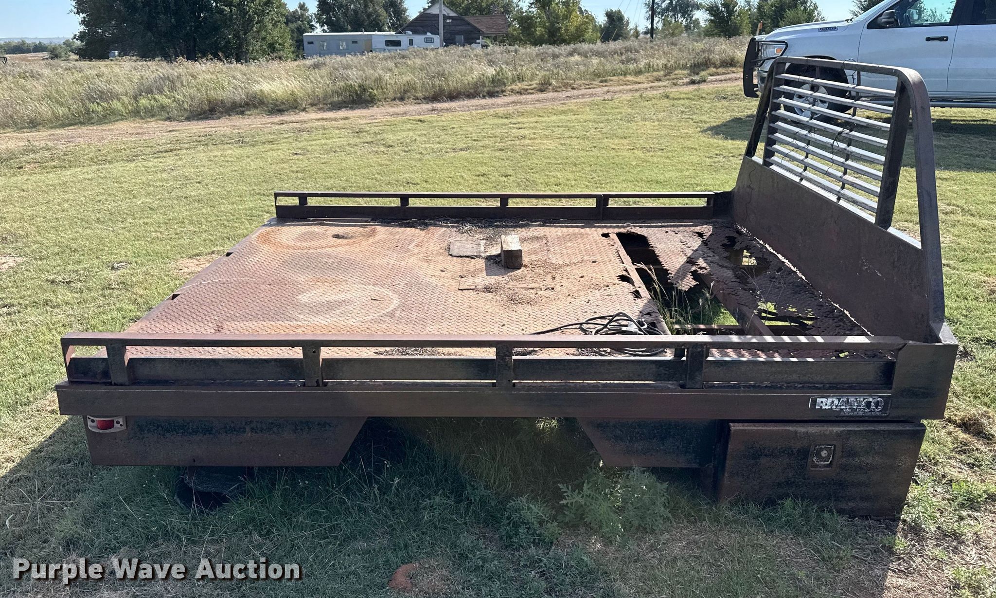 Bramco flatbed in Laverne, OK | Item EP0725 sold | Purple Wave