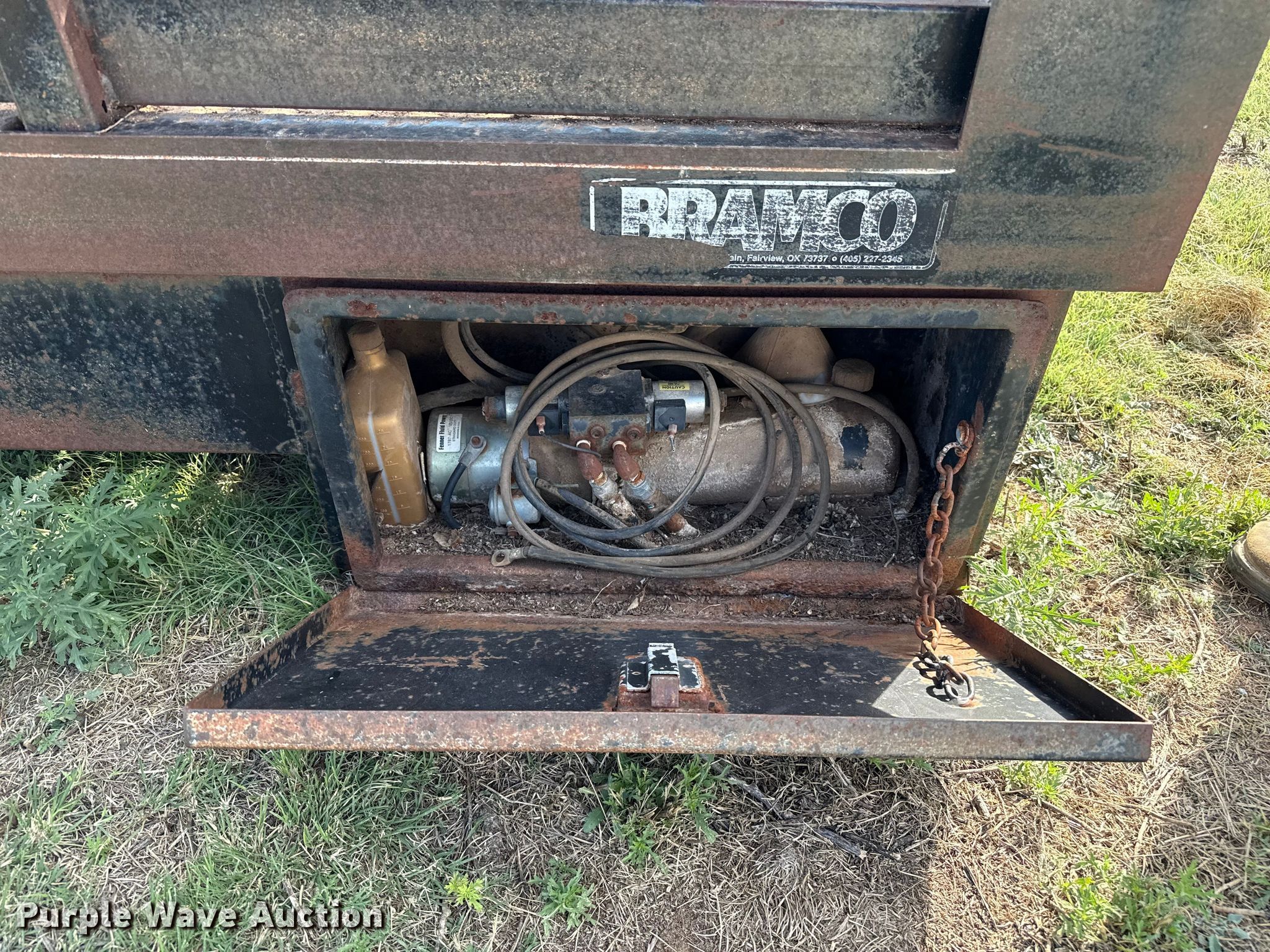 Bramco flatbed in Laverne, OK | Item EP0725 sold | Purple Wave