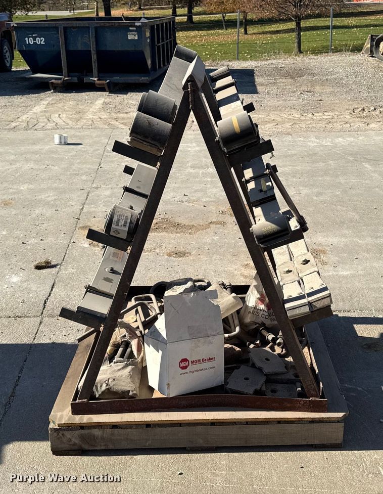 Truck springs in Knoxville, IA | Item EA2048 sold | Purple Wave