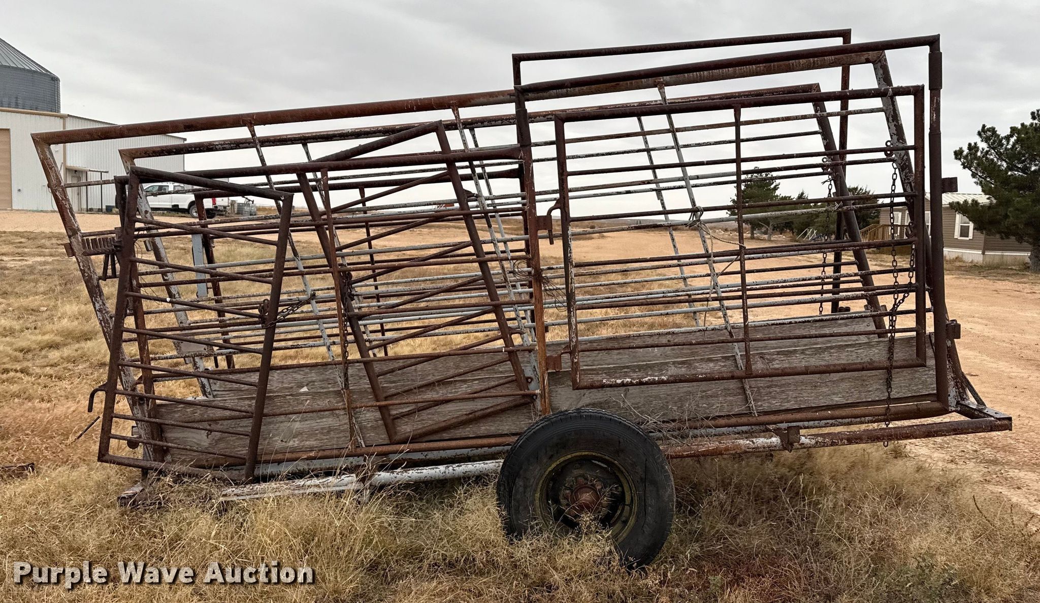 Portable livestock chute in Stratford, TX | Item EP0551 sold | Purple Wave