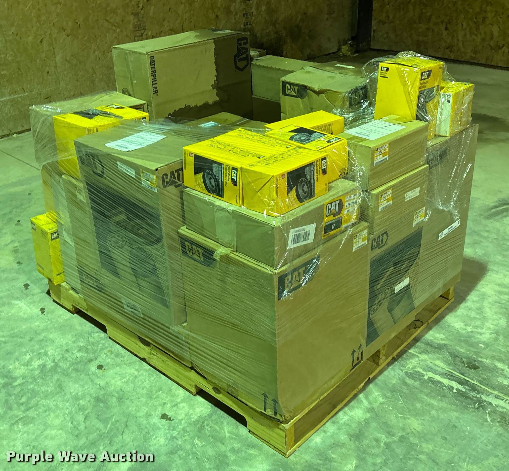 Pallet of filters in Pilot Grove, MO | Item EN5859 for sale | Purple Wave