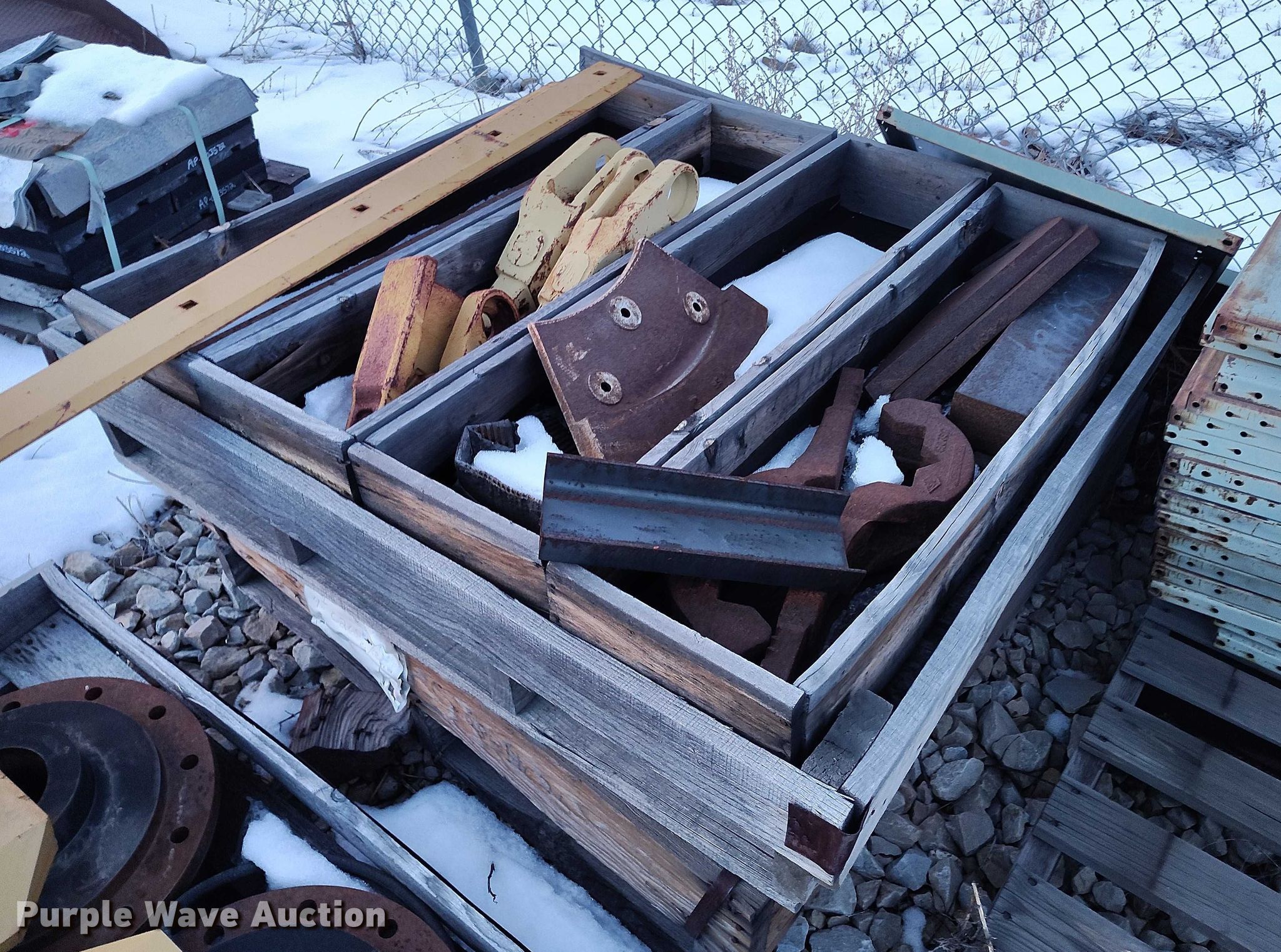 Screen plant parts in Craig, CO | Item IH9383 for sale | Purple Wave