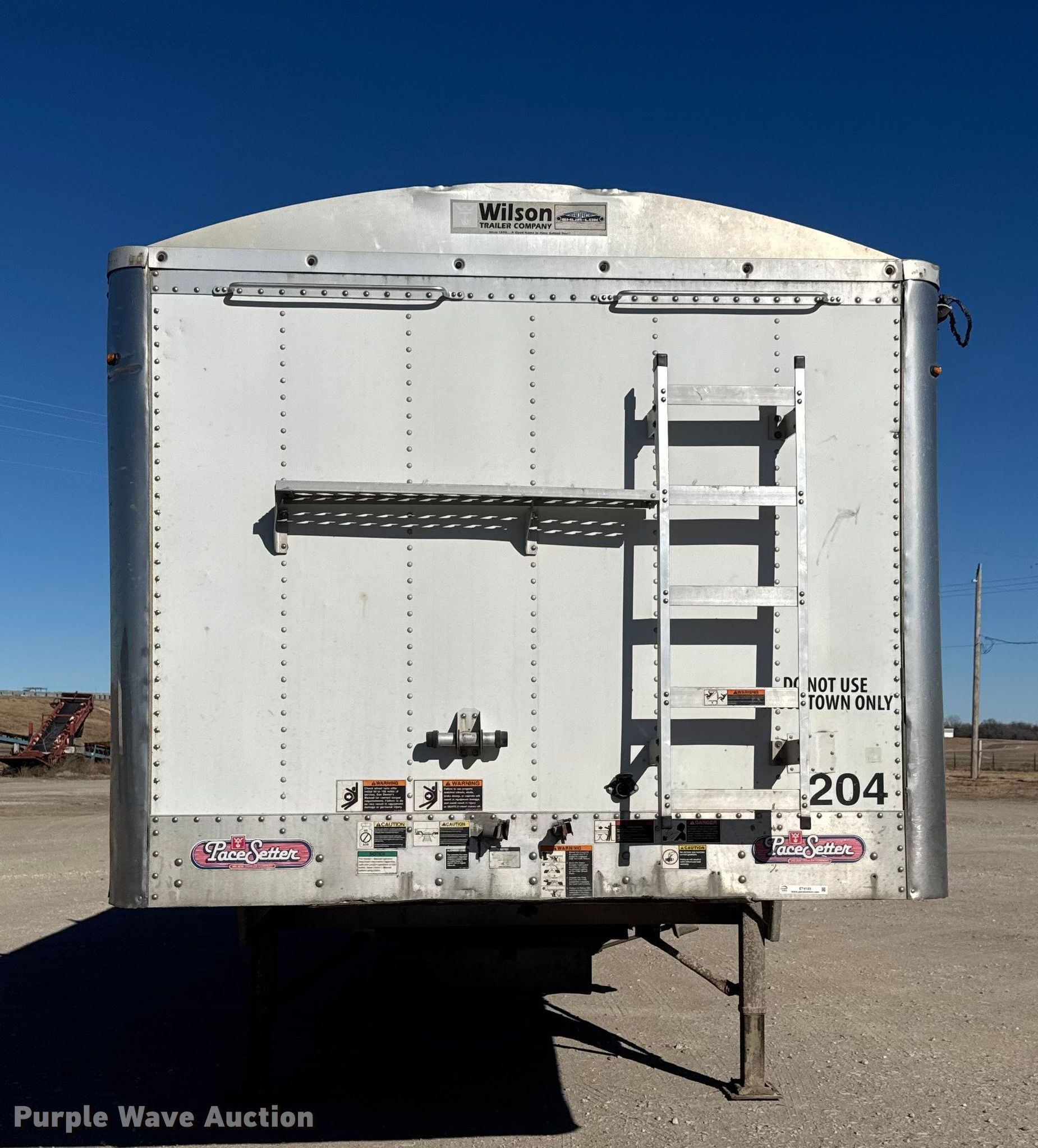 2013 Wilson DWH-551 grain trailer in Hutchinson, KS | Item ET4123 for ...