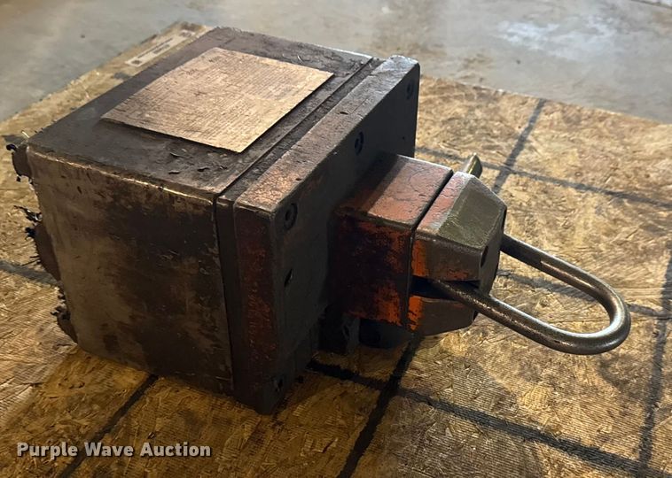 OS Walker CM-800 Totor lift magnet in Hutchinson, KS | Item ET4492 for ...