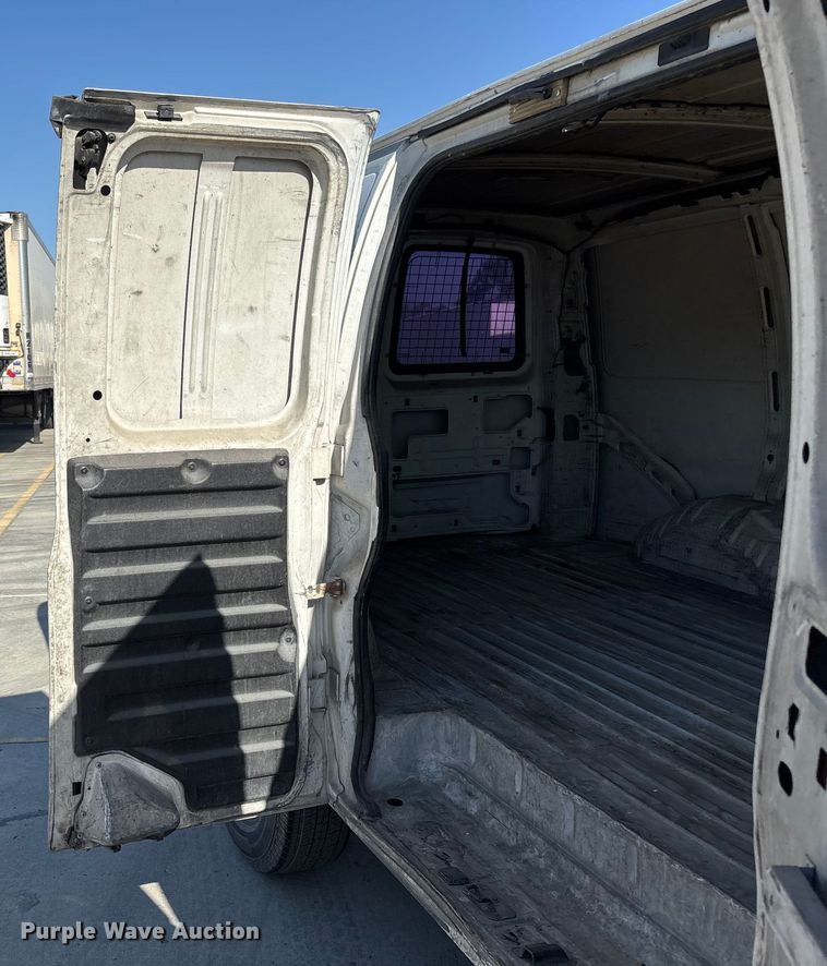 2006 Chevrolet Express 2500 van in Fontana, CA | Item FB5483 for sale ...