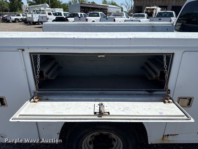 2004 Ford F250 Super Duty XL utility bed pickup truck in Ponca City, OK ...